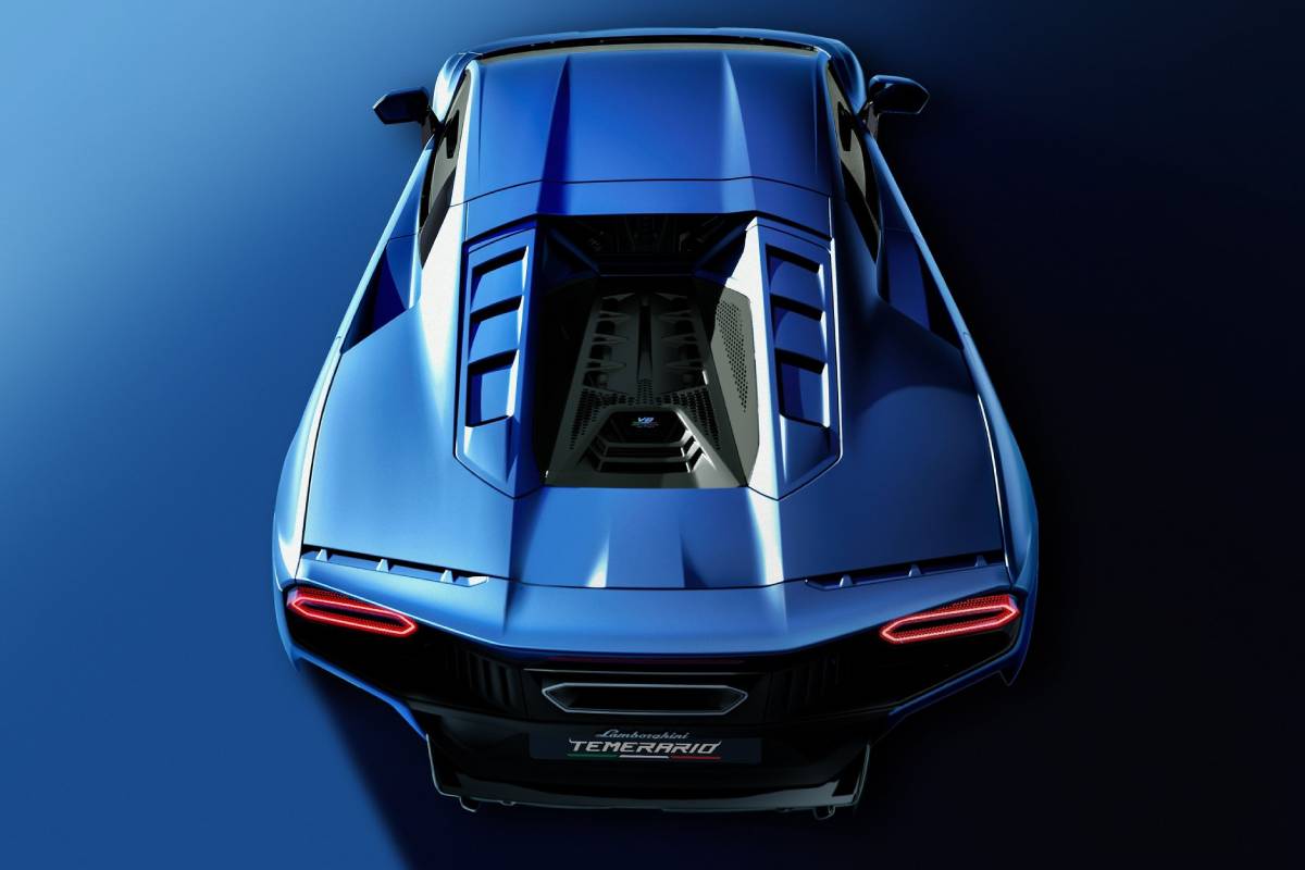 StriveME - 10000 دورة في الدقيقة.. وأمور رائعة في سيارة لامبورجيني تيميراريو 2025